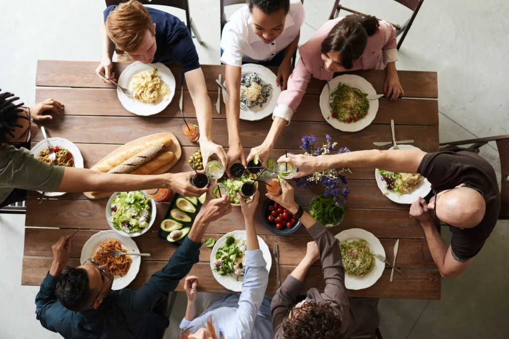 The Power Of Communal Eating – Physical Nutrition Blog
